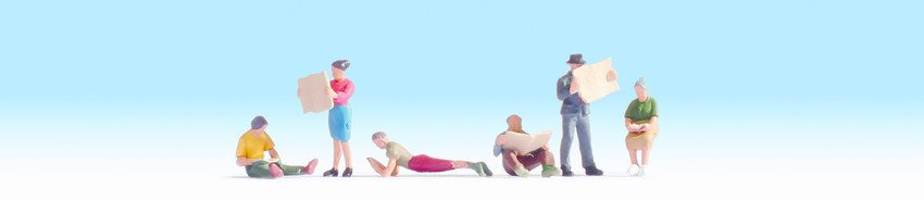 Noch 15575 Læsende personer, seks stk, H0